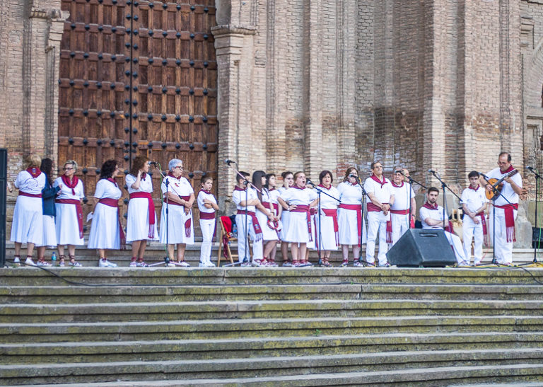 Cantar en un coro: Información, qué es, cómo aprender y practicar